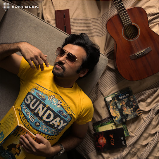 Gajra Lyrics Aditya A and Ravator - Amlisten